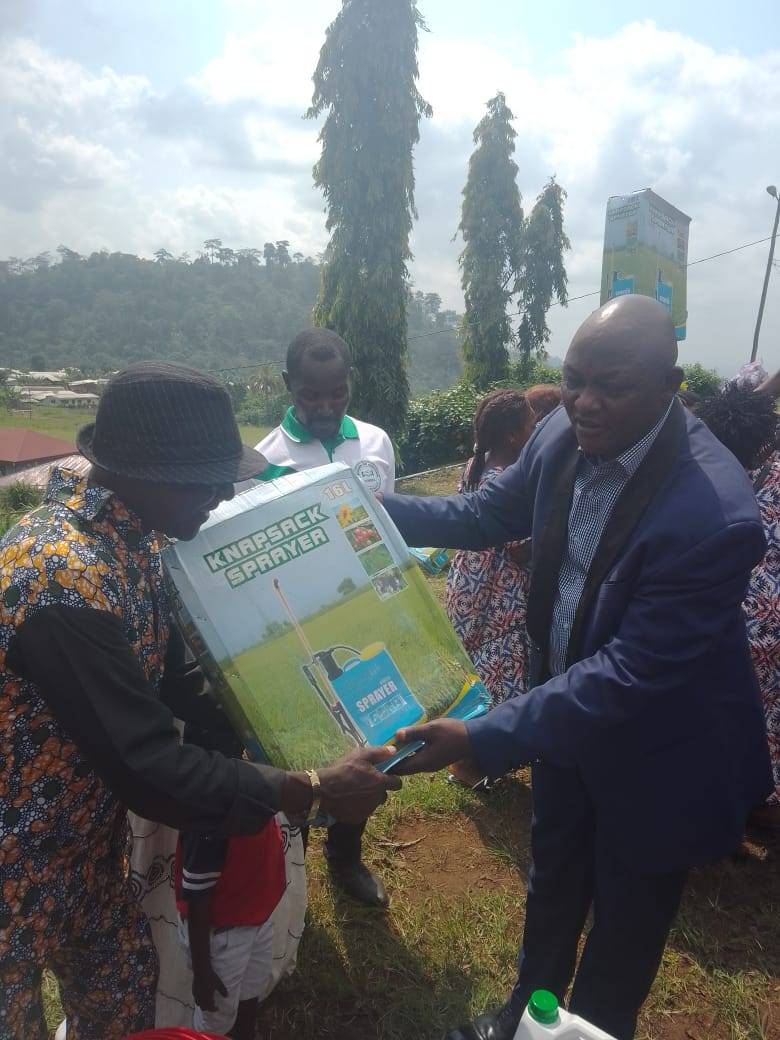 Tombel farmers equipped with industrial and modern tools - Cameroon ...